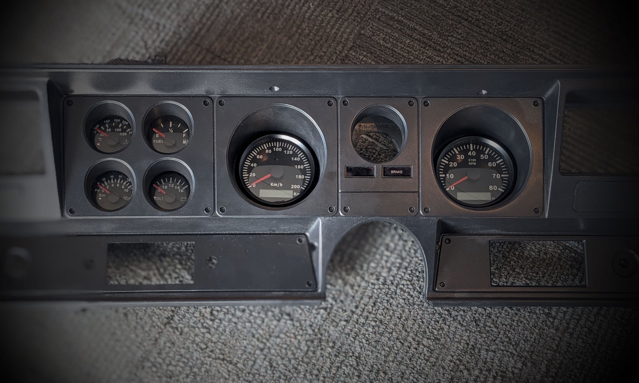 Holden HZ GTS Dash Retro Gauge Adaptor Kit – UNICQ PARTS